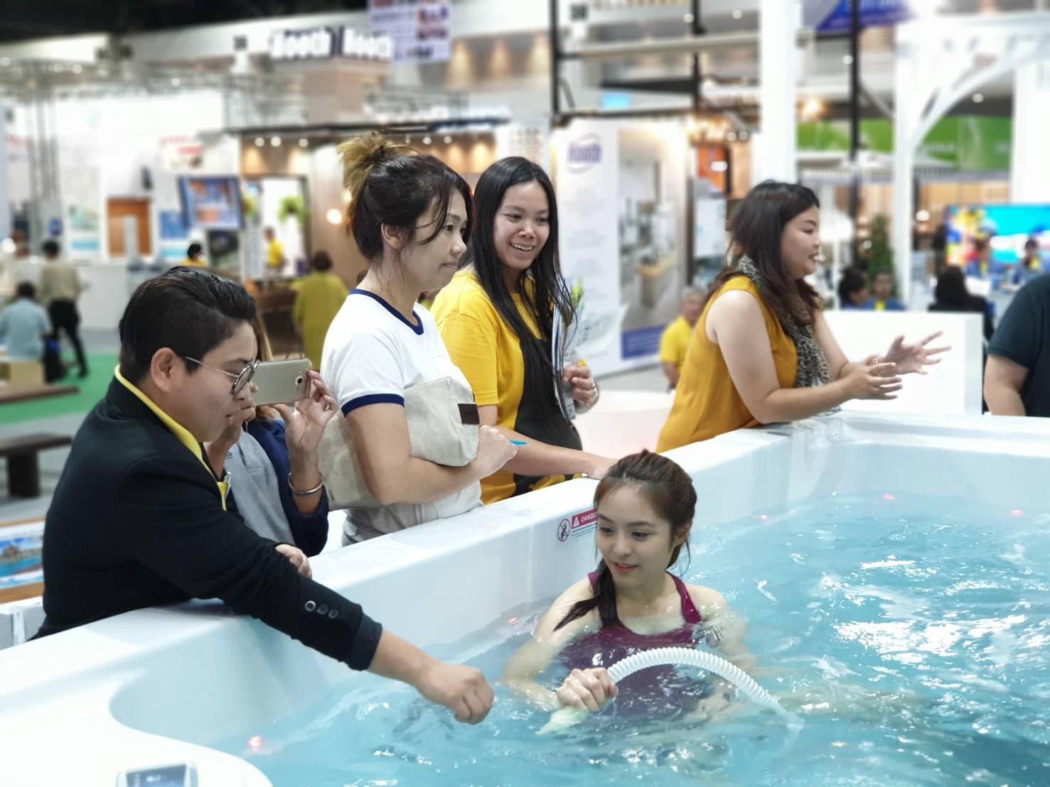 POOL KING INTER • งานสถาปนิก ’62 | ข่าวสาร